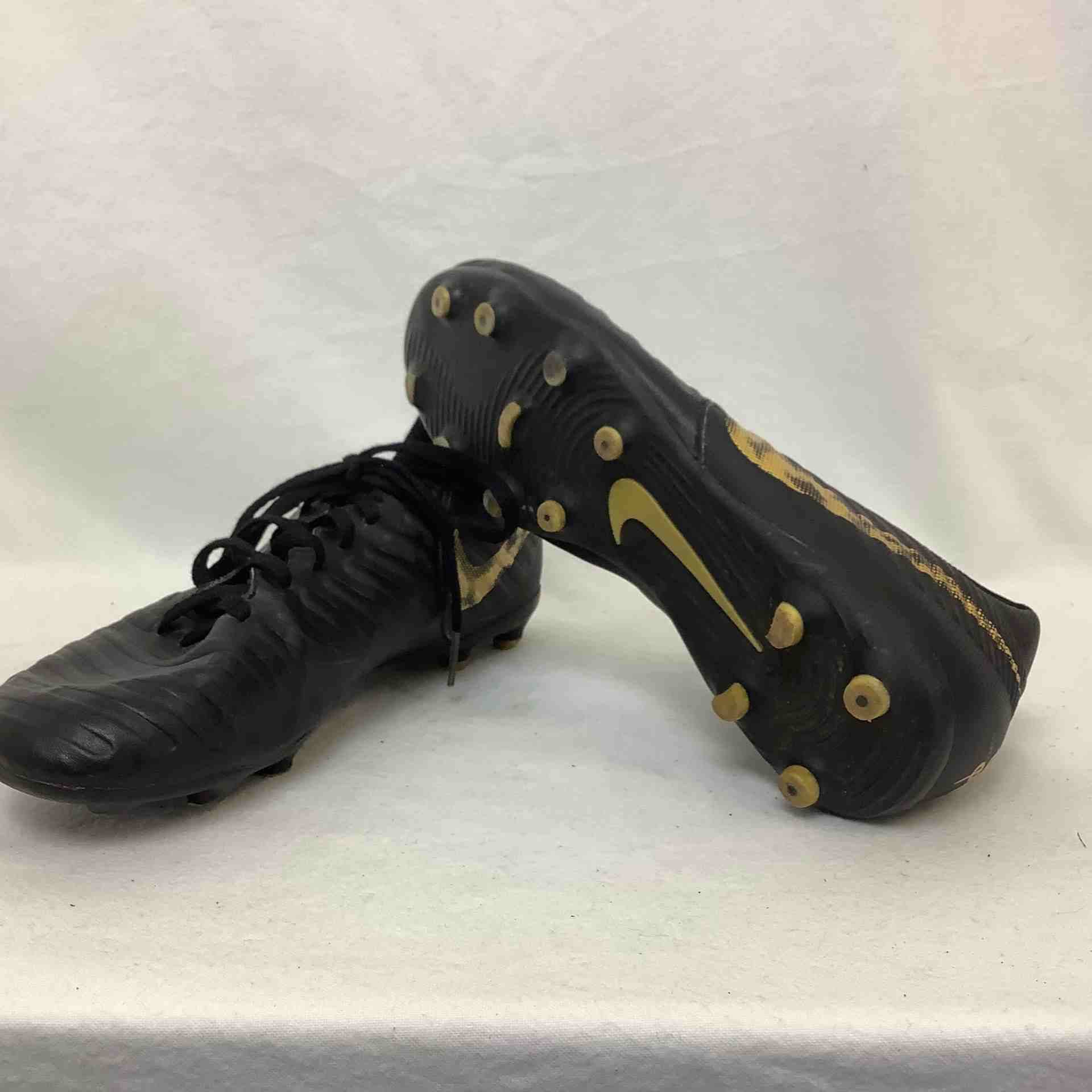 How B2B Sellers Can Profit from the Used Football Boots Boom in 2025 ...